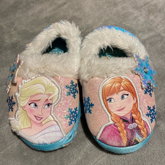 Shoes | Disneys Elsa And Anna Frozen House Slippers | Poshmark